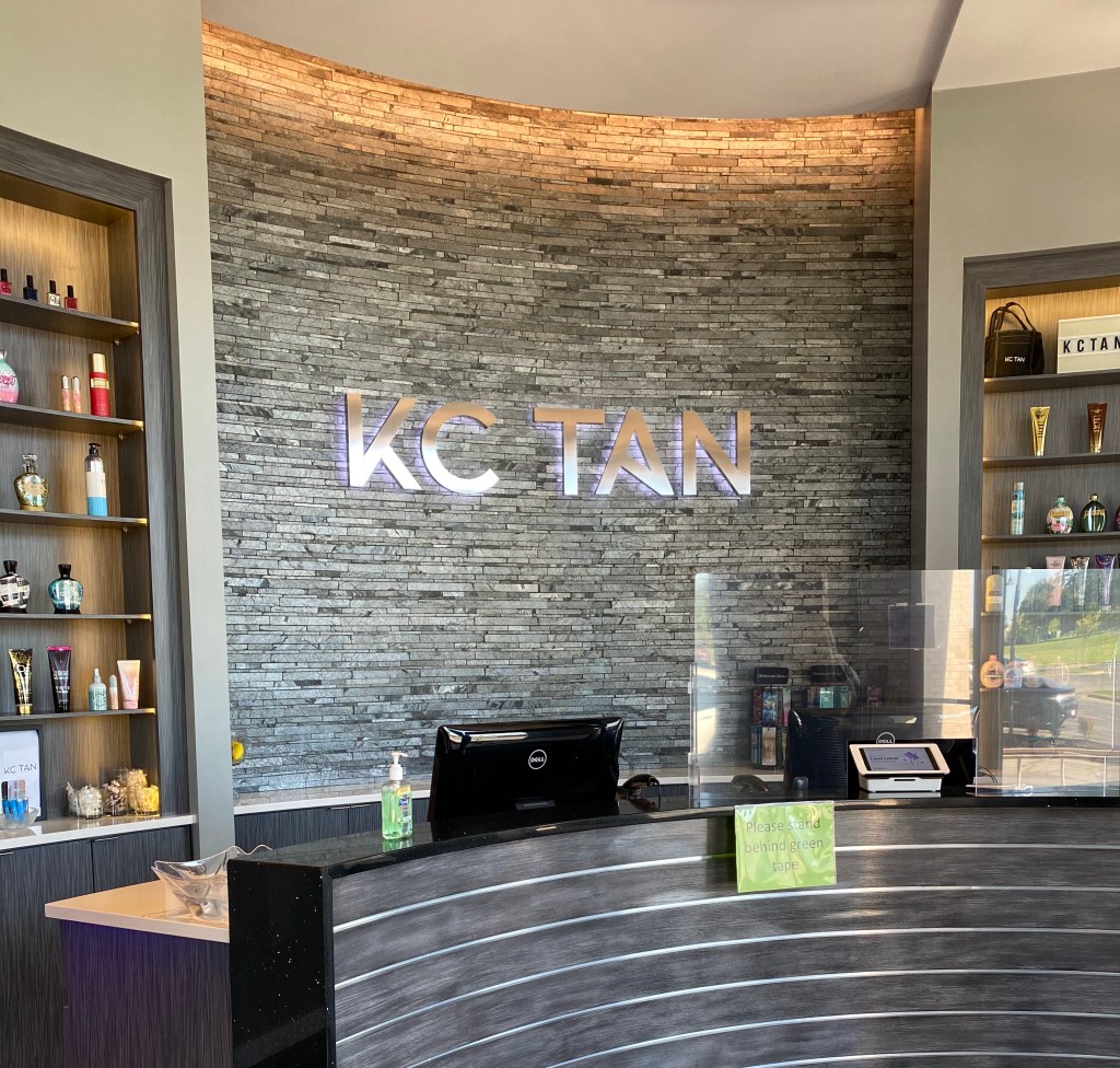 Meet My Glam Squad: Sunless Tanning with KC Tan – Crowning Glory